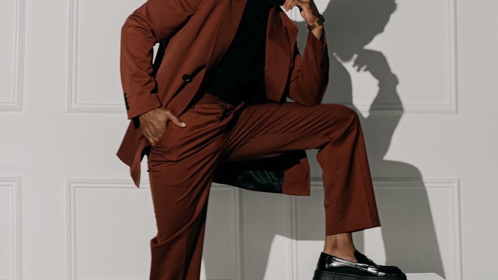 Exclusive Interview with Eric Akoa - Hustle Weekly